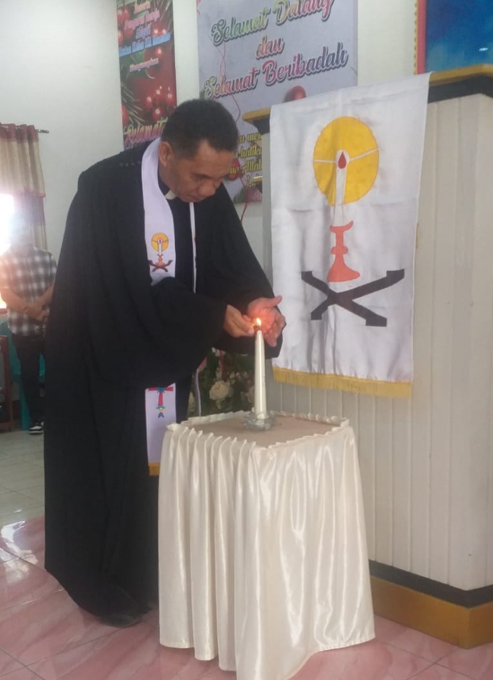 Gmb Teddy di Gereja Abigail: Renungkanlah Firman Tuhan Siang dan Malam ...